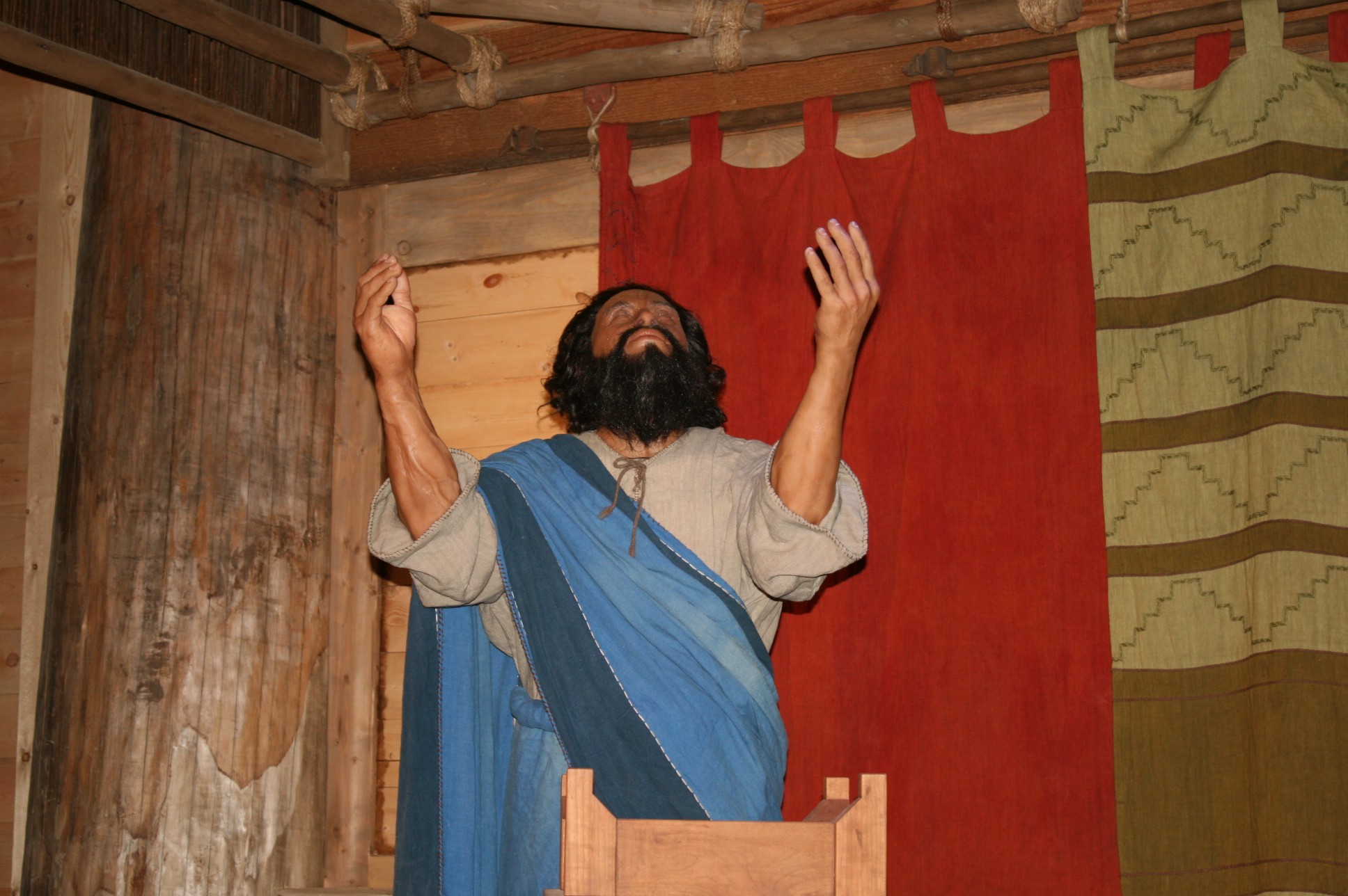 Our Trip to the Ark Encounter - Part 1 - Bible Buying Guide