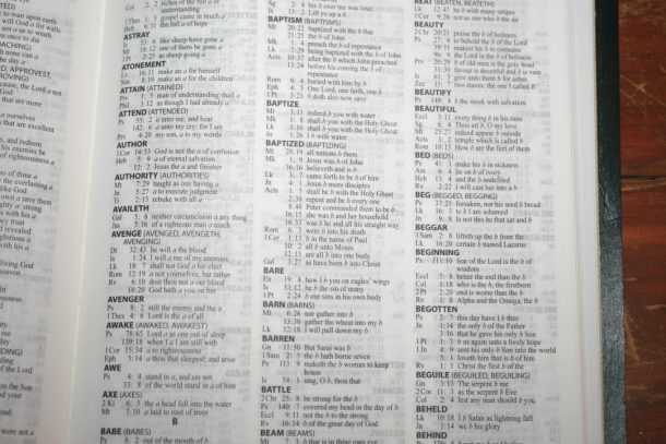 Then and Now Bible Maps Plus KJV Reference Bible - Bible Buying Guide