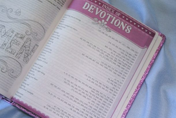 My Creative Bible for Girls (12) - Bible Buying Guide