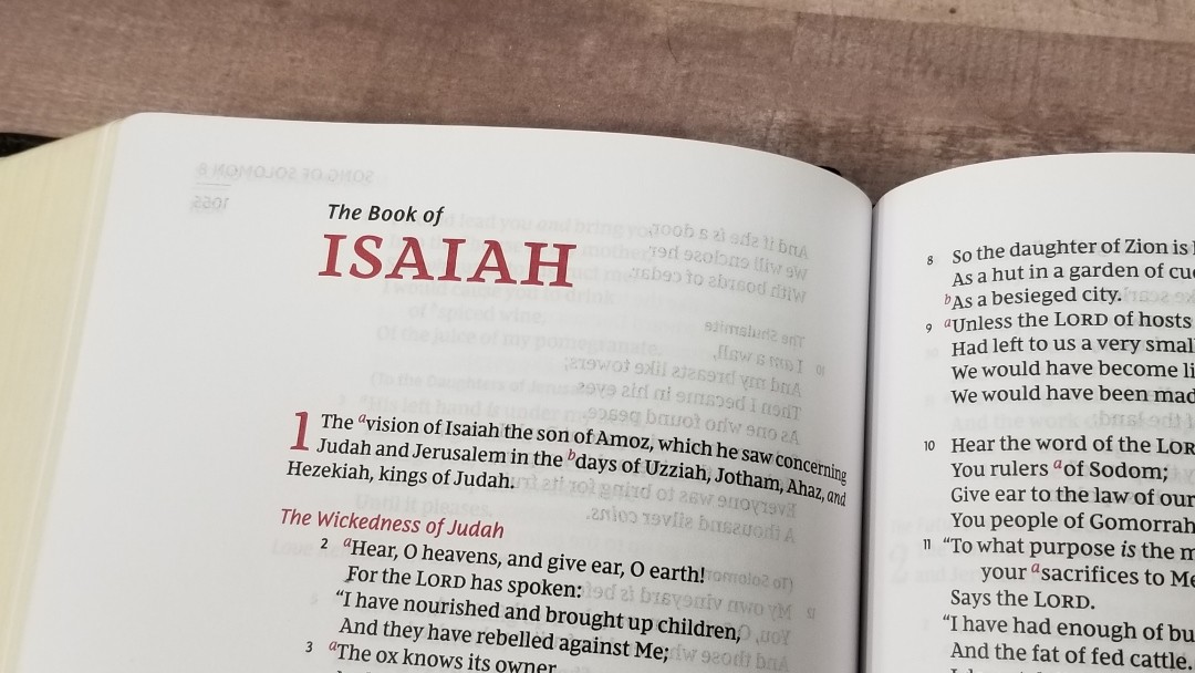 NKJV Compact Single Column Bible (27) - Bible Buying Guide