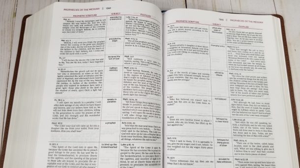 The Open Bible NKJV - Review - Bible Buying Guide