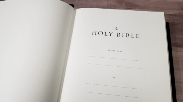 ESV Pulpit Bible (9) - Bible Buying Guide
