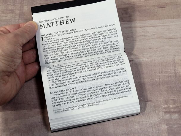 NKJV New Testament Flipback Edition - Bible Buying Guide